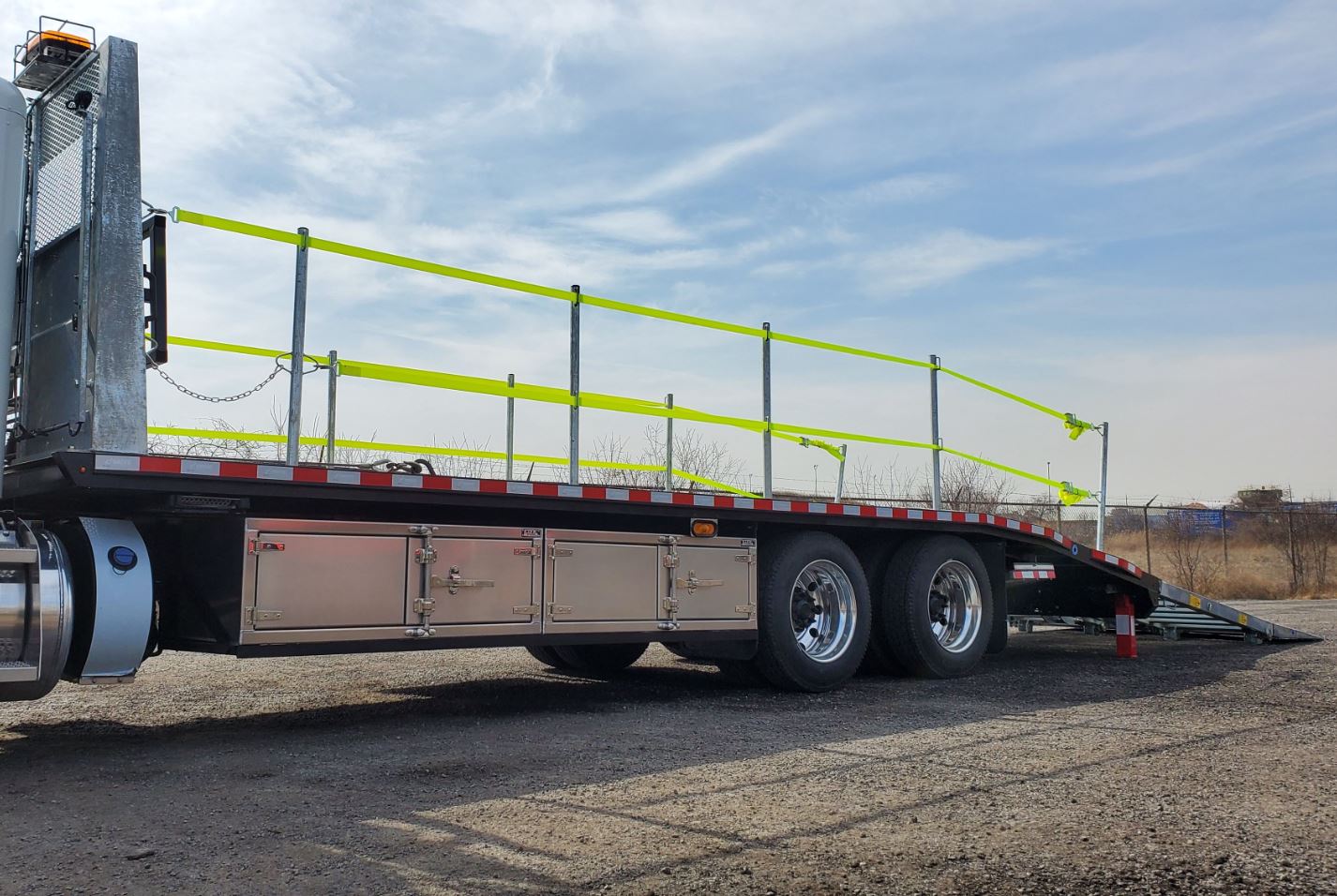 2023 Western Star 47x - Sterling GP 15 Ton Plant body - Beavertail | Work Ready DP